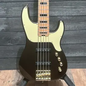 Bassbosco: Bass Guitars